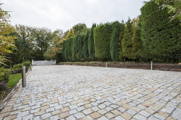 Granite Setts UK Photo Gallery: Driveway & Landscape Project Showcase